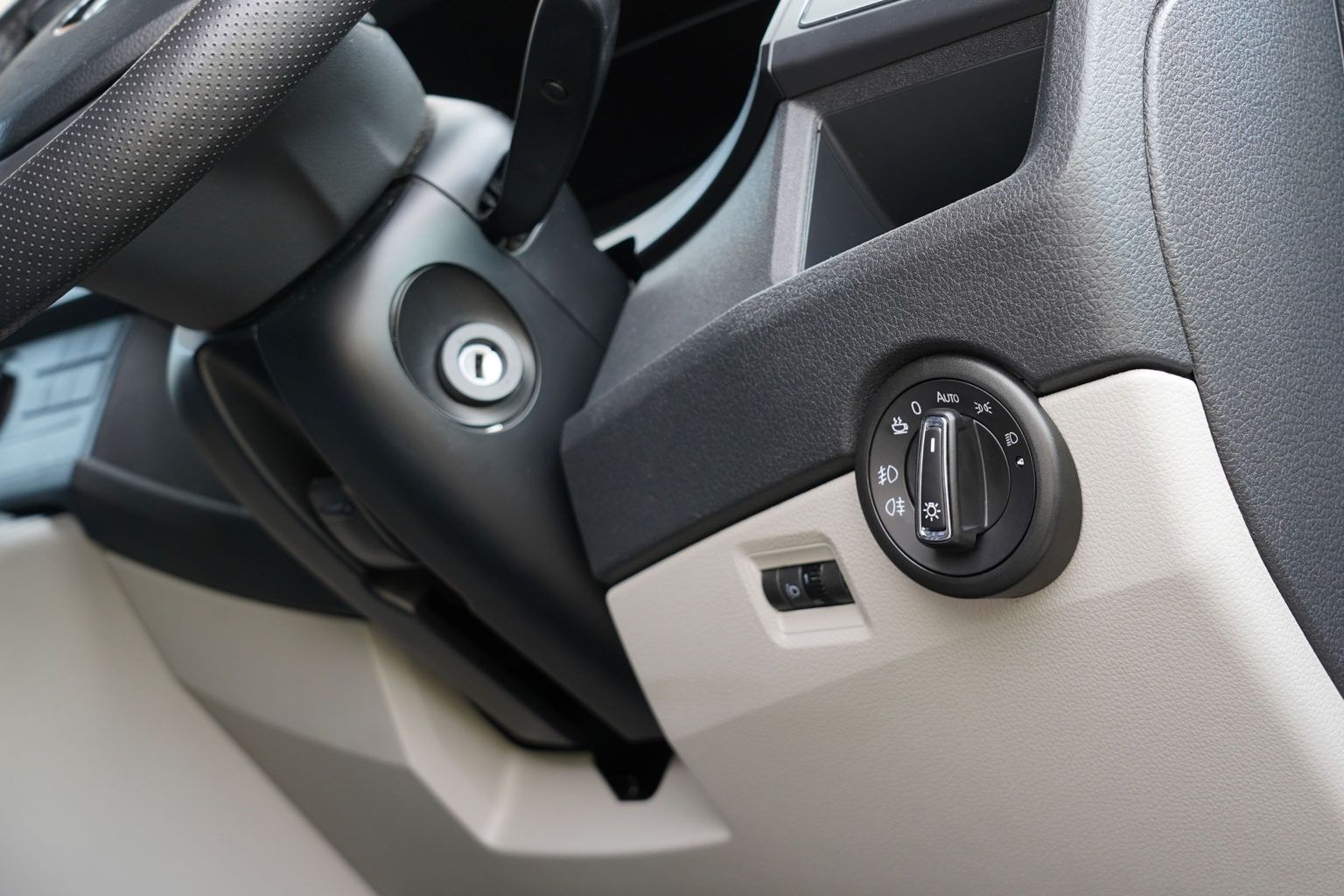 VW T5/T5.1/T6 Auto Headlight Switch - Vee Dub Transporters